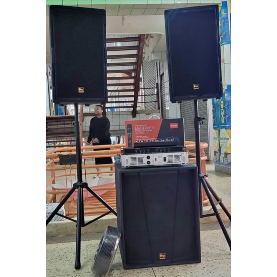 Complete Public Address System with Bass, Tops, Amplifier & Wireless ...